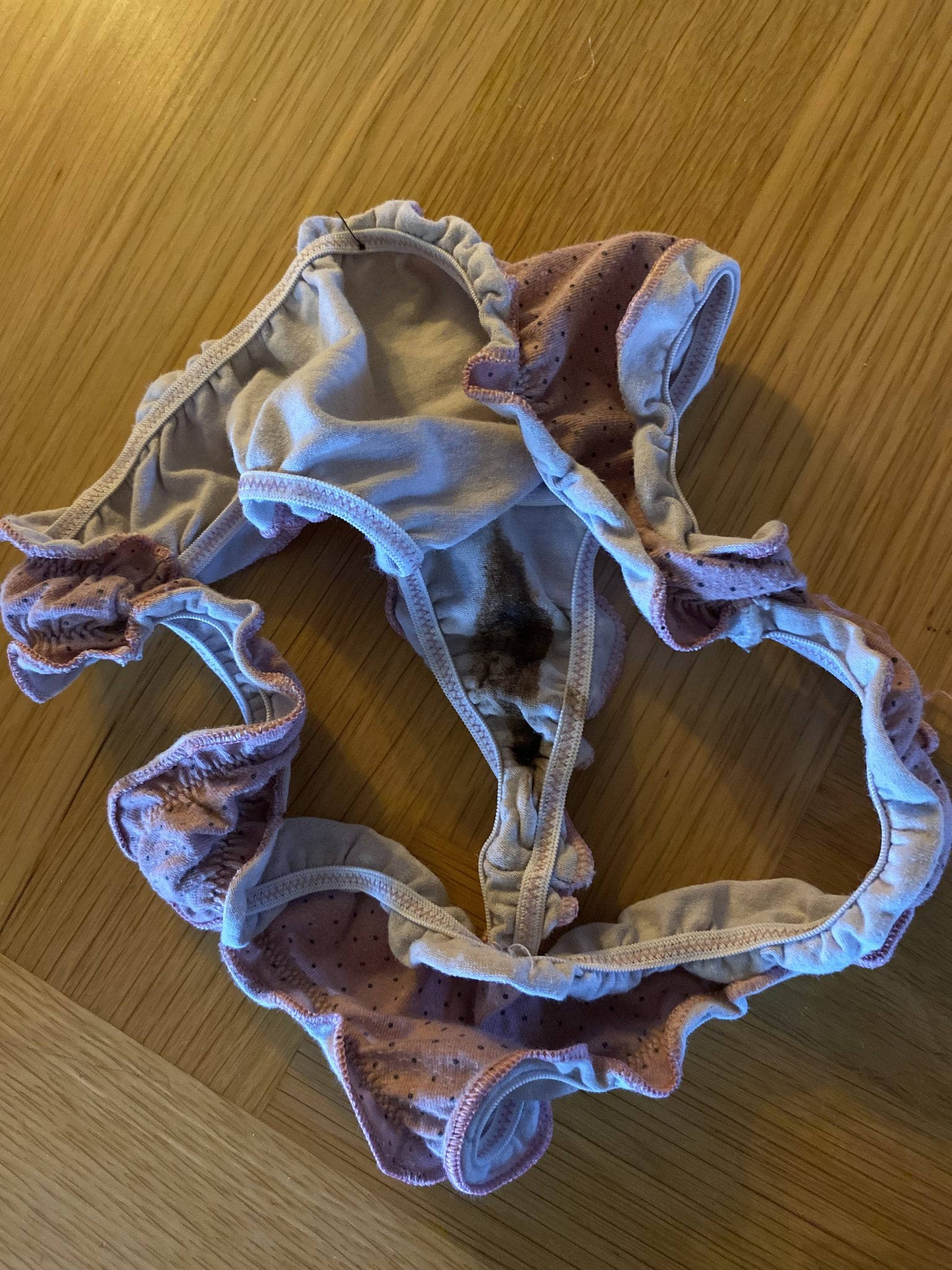 Luna’s intime periode-trusser – ægte & ufiltreret